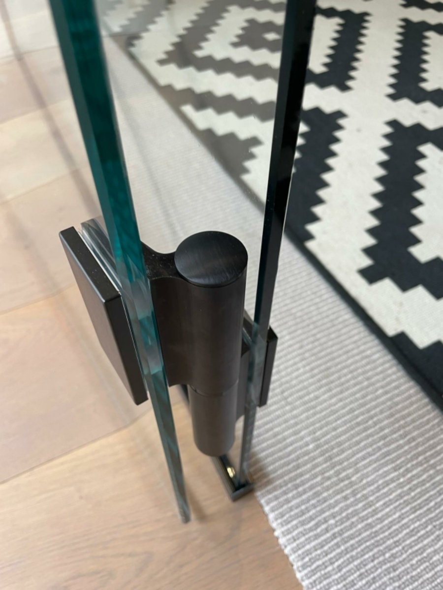 Architectural customers are bowled over by the EVO Hinge! - Bellsure